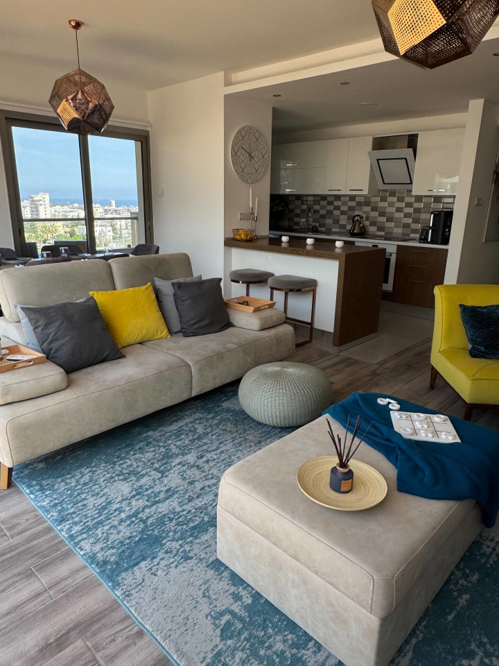 Central Girne - Large Terrace Apartment - Girne