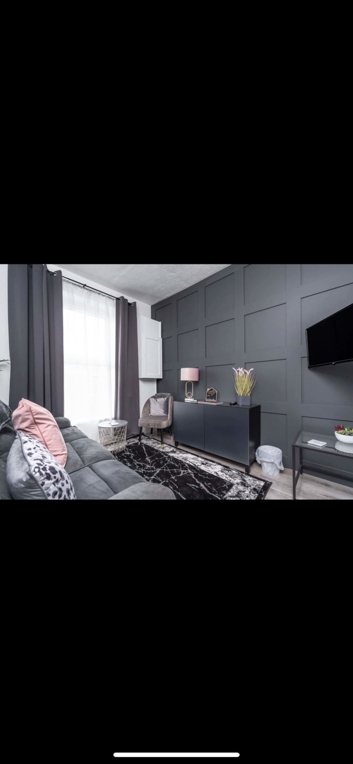 Number 30 - Apartment 2 - Derry