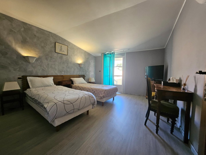 Chambre Lits Jumeaux Avec Balcon - Valensole