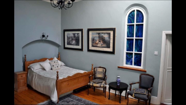 Family Room - Sleeps 4 People - Trim