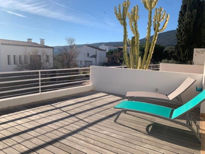 101.92 Apartment With 2 Double Bedrooms And Terrace - Cadaqués