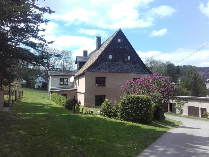 Vacation Apartment On The First Floor On A Farm On The Edge Of The Ore Mountains - Chemnitz