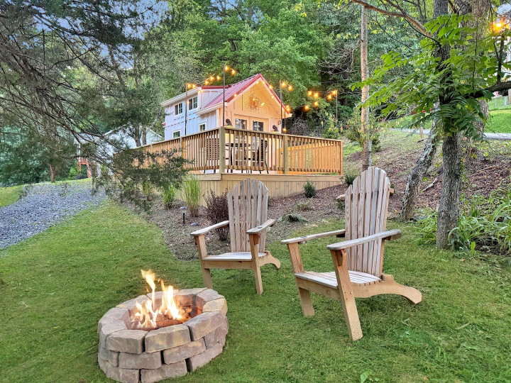 The Acorn - Summersville, WV
