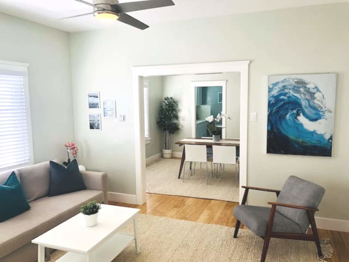 Charming Spacious Beach Home 3 Blks To The Sand - Santa Monica, CA