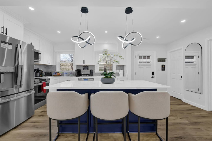 Fully Renovated Beautiful Townhome Near The Braves - Marietta, GA
