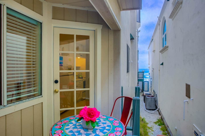 Oceanfront Condo  Walk To Pier - Oceanside, Californie