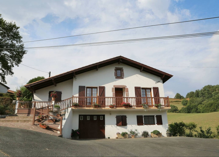 Appt Indépendant Au Rez De Chaussée - Pirineos