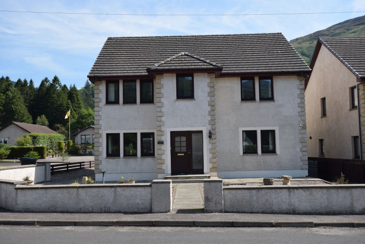Ridgeview Villa - Partial Loch View - Lochgoilhead