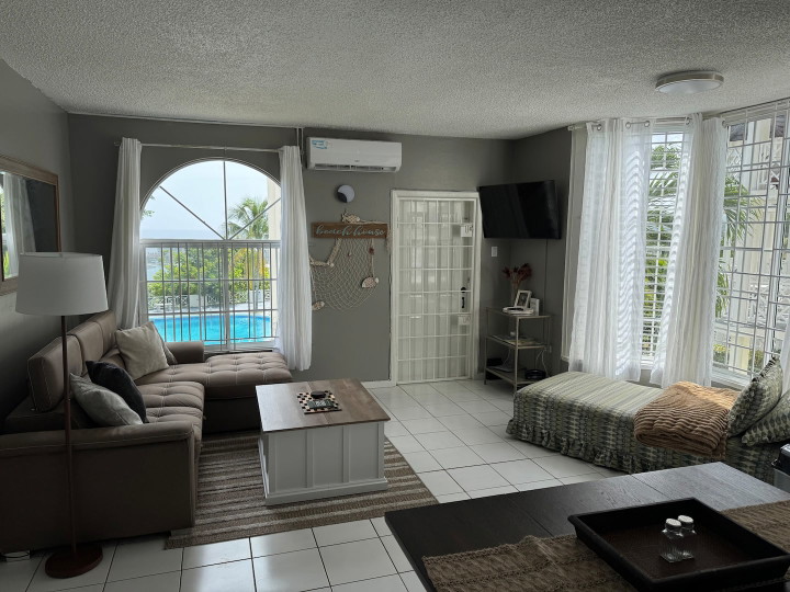 Ocean View Condo - Balcony, Pool & Walk To Beach - Jamaica