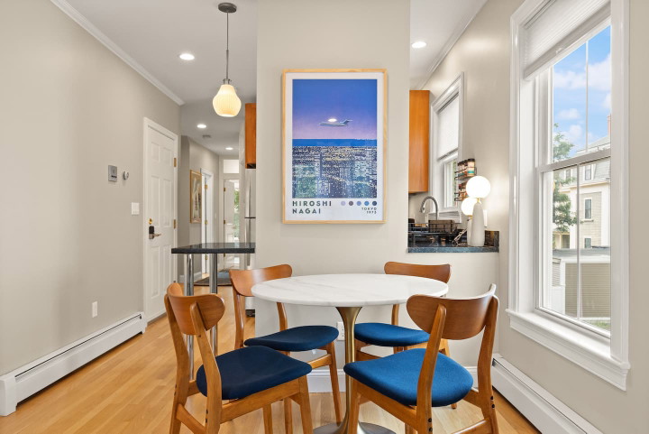 Charming Apartment With Parking - Cambridge