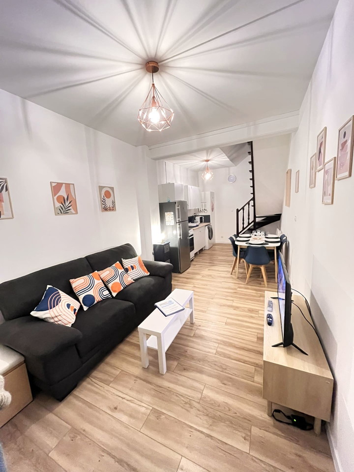 Cozy Duplex House, 6 People, 3 Large Bedrooms. - Calais