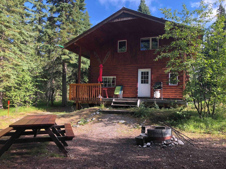 Little Atlin Lodge - Pine Waterfront Cabin - Yukon