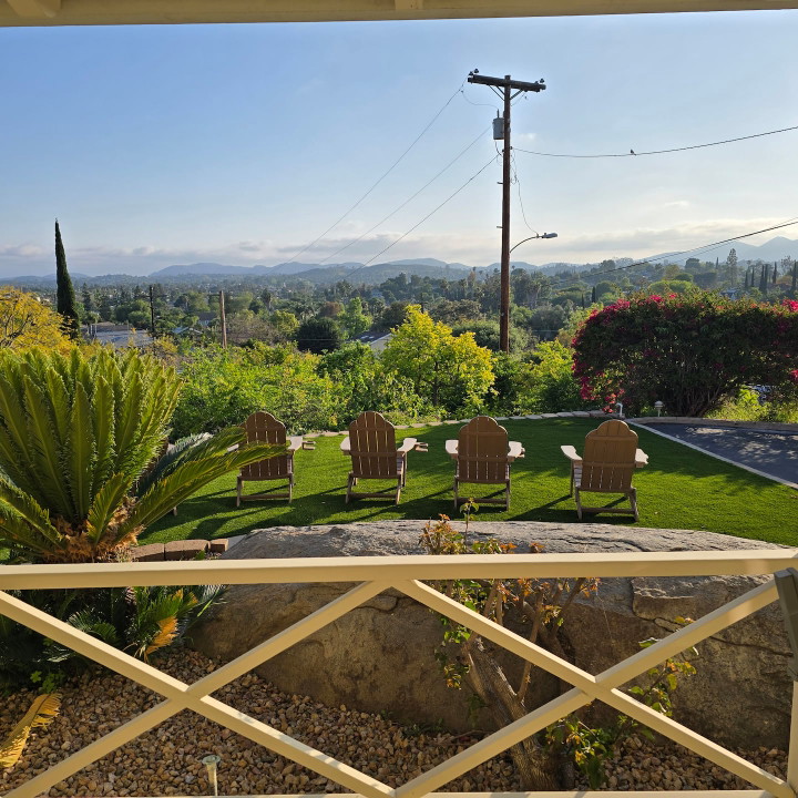 Luxury Hillside Villa In Escondido - Entire Home - Escondido, CA