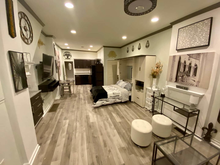 Art Deco Studio W/ Full Kitchen + 60 Tv+fast Wifi - Philadelphia