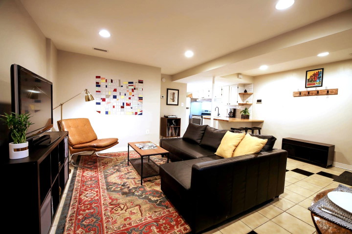 Dog-friendly Modern Apt Walk To Shaw-howard Metro - Takoma Park, MD