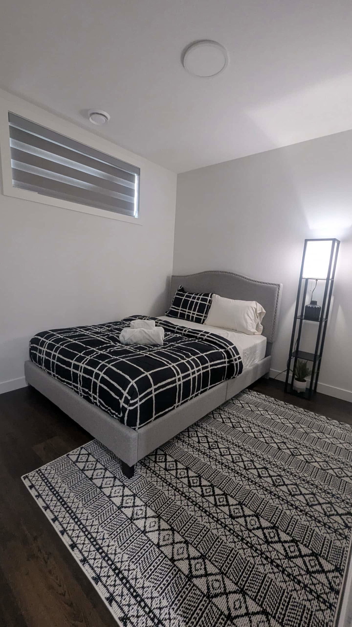 Inspire Suite | Luxury & Business | Sw Airdrie - Airdrie