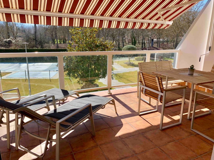 Amplio Apartamento En Urbanización Con Piscina. - Ezcaray
