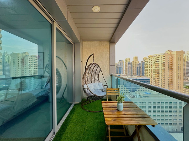 35% Off In Top View Studio W/ Balcony In Marina - Dubai