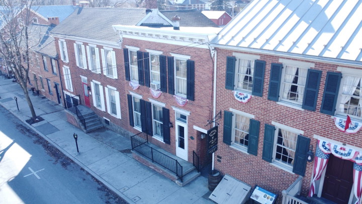 Old Orchard House In Historic  Gettysburg - Gettysburg, PA