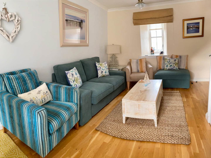 Anchor Cottage - Private Parking, Sleeps 5 - East Neuk