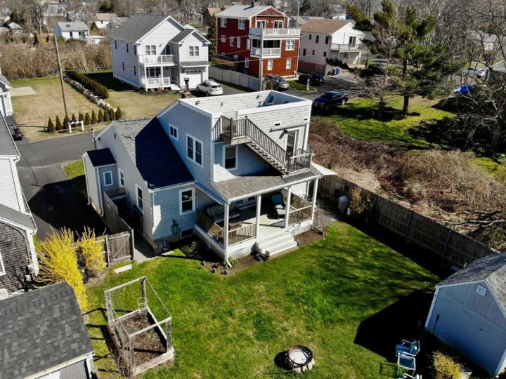 Beach House W/ A View! Walk To Beach And Newport - Tiverton, RI