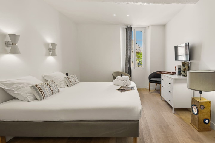 Beautiful House 2bdr/6pax - Place Des Lices - Saint-Tropez