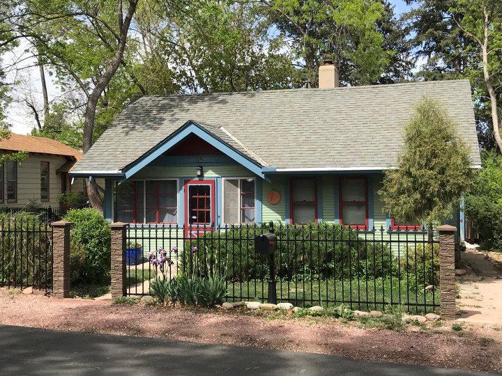 Beautiful Cheyenne Cañon Cottage With Hot Tub. - Colorado