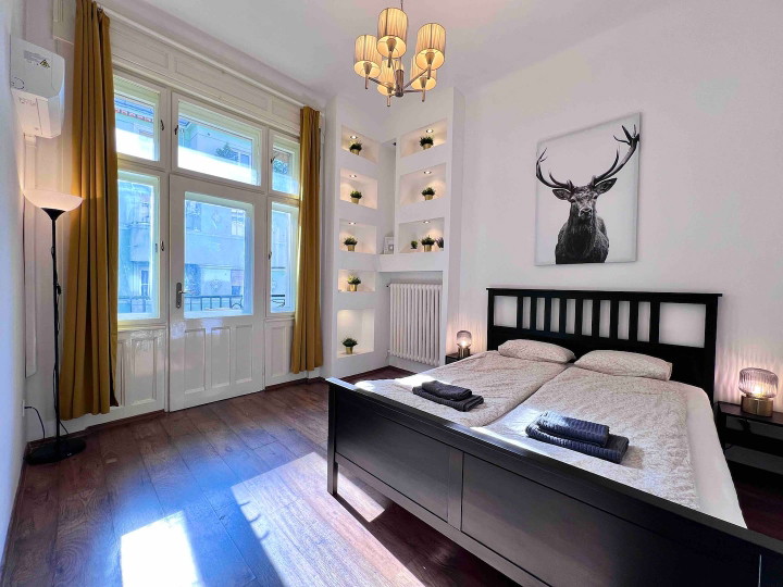 Central Newyork Café Home With 6ppl/2bth/balcony - Boedapest