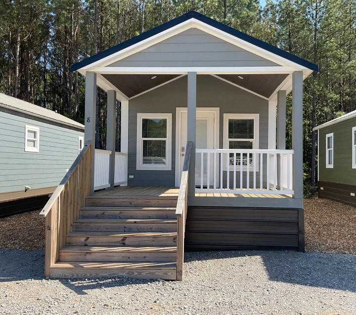 Tiny Home #8  2 Bedroom Sleeps 4 - Philadelphia, MS
