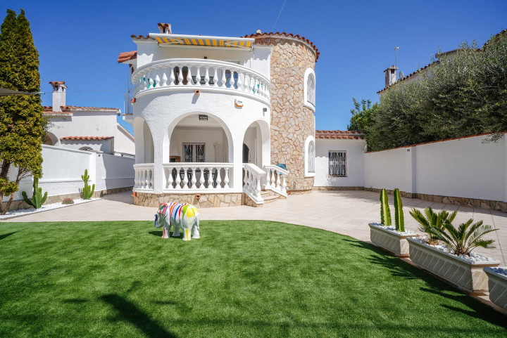 Beautiful Villa | Empuriabrava, Peni. - Empuriabrava