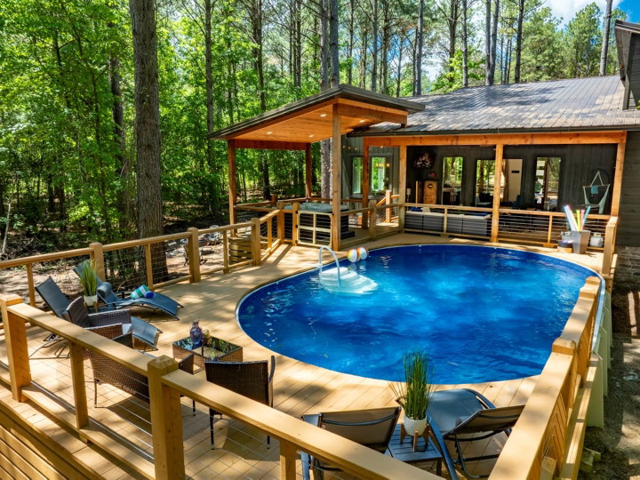 Relaxing Retreat W/ Hot Tub & New Heated Pool - Broken Bow, OK