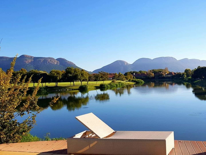 The Pecan Lake Guesthouse - Hartbeespoort