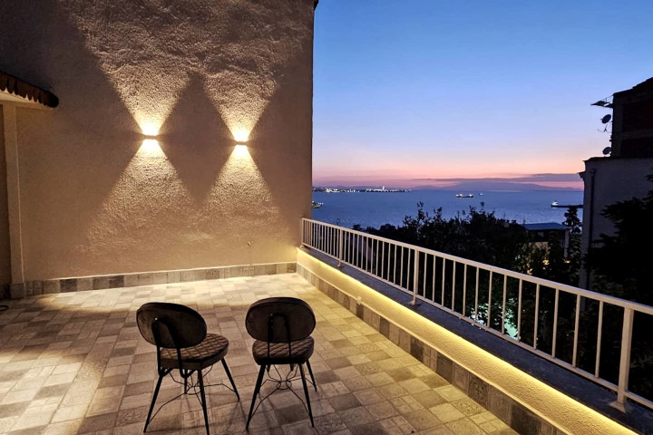 Terrace With Sea View - Historical Detached House - Izmir