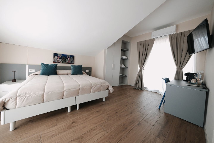 Le Suite Borboniche
Camera Con Balcone - Avellino
