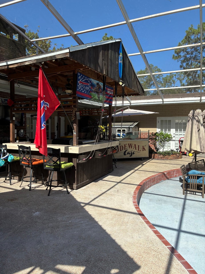 Florida Oasis - DeLand, FL