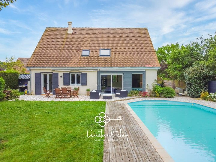 Détente Familiale, Piscine Chauffée Proche Le Mans - Le Mans
