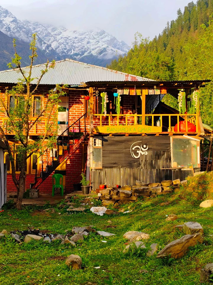 Banjaro Ka Ghar In Kalga - Tosh