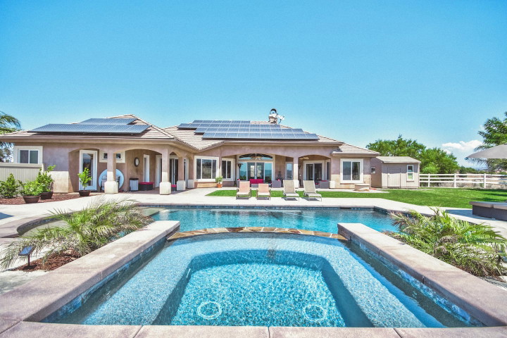 Linda Rosea Hill Top Estate /Wine Country W/views - Temecula, CA