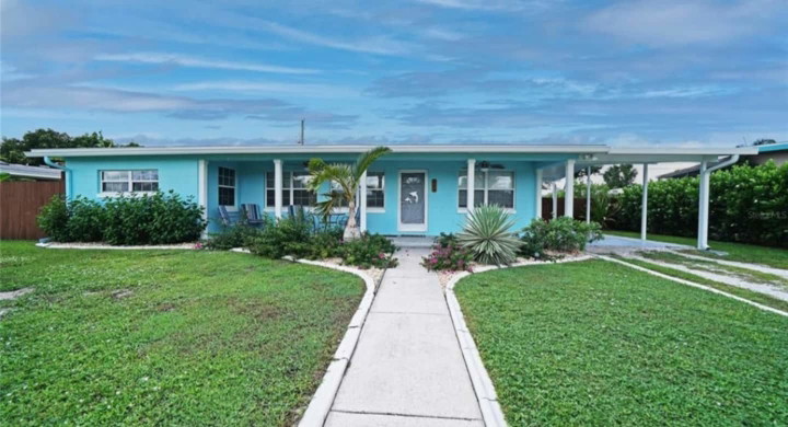 Little Blue Beach House - Punta Gorda, FL