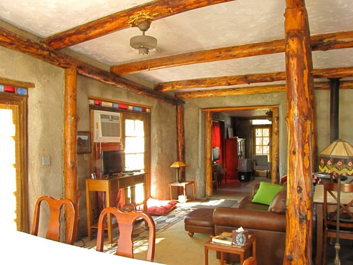 Charming 2 Bedroom Cottage, Sleeps 4 - Arizona