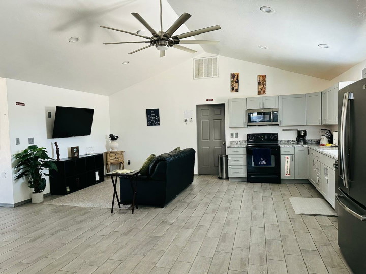 Spacious Home 9 Min From Downtown - Tucson
