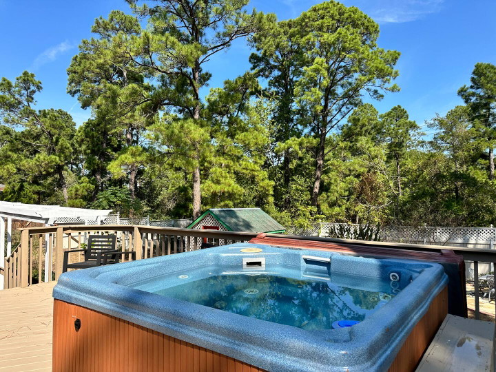 Best Little Piney House In Tx | Hot Tub & Sauna - Bastrop, TX