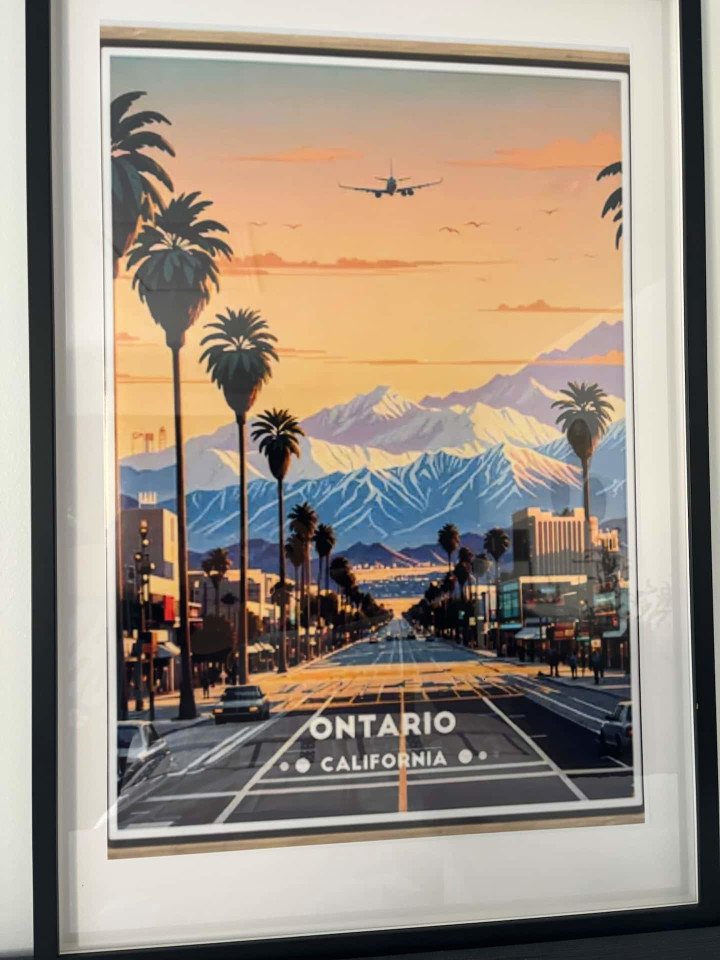 Studio Ontario - Ontario, CA