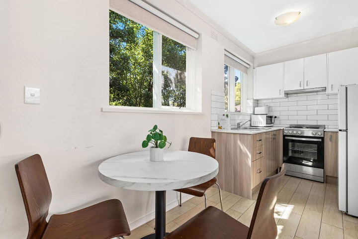 Domi Rentals - The Carlisle Apartments - Melbourne