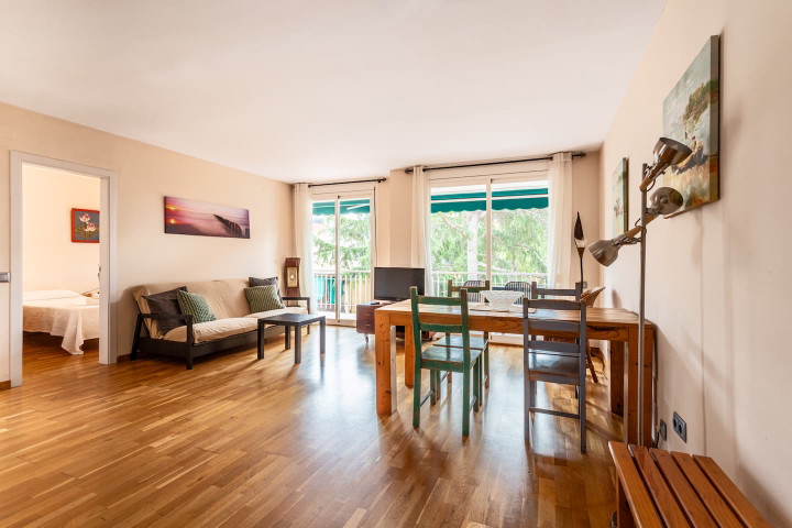 Bright And Quiet Apartment With Terrace - Castelldefels