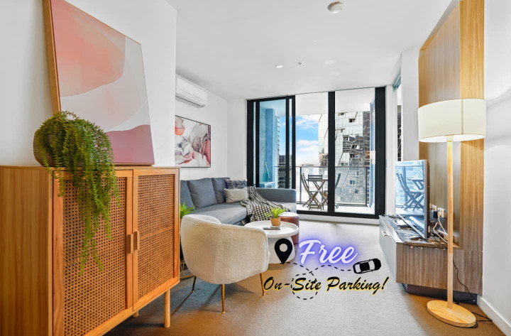2 Bathrooms| Onsite Parking, Balcony, Pool (S23) - Williamstown