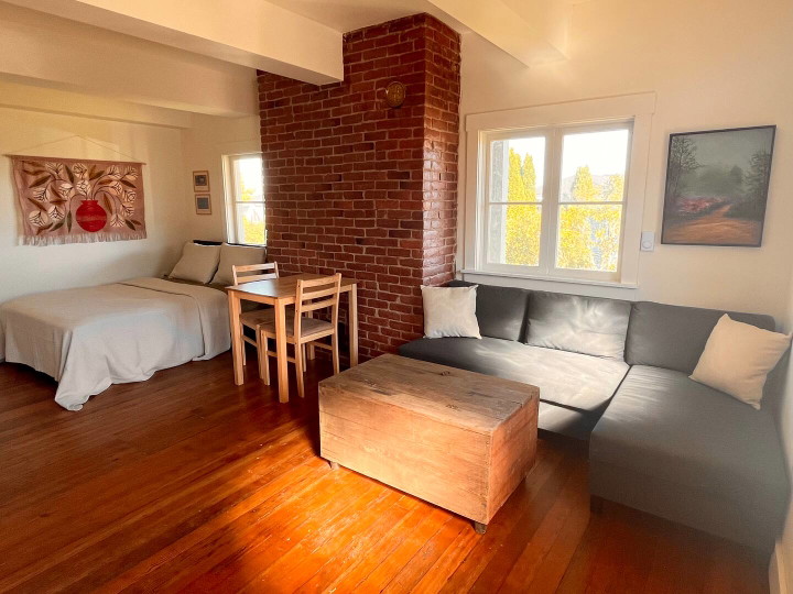 Downtown Astoria Studio - Warrenton, OR