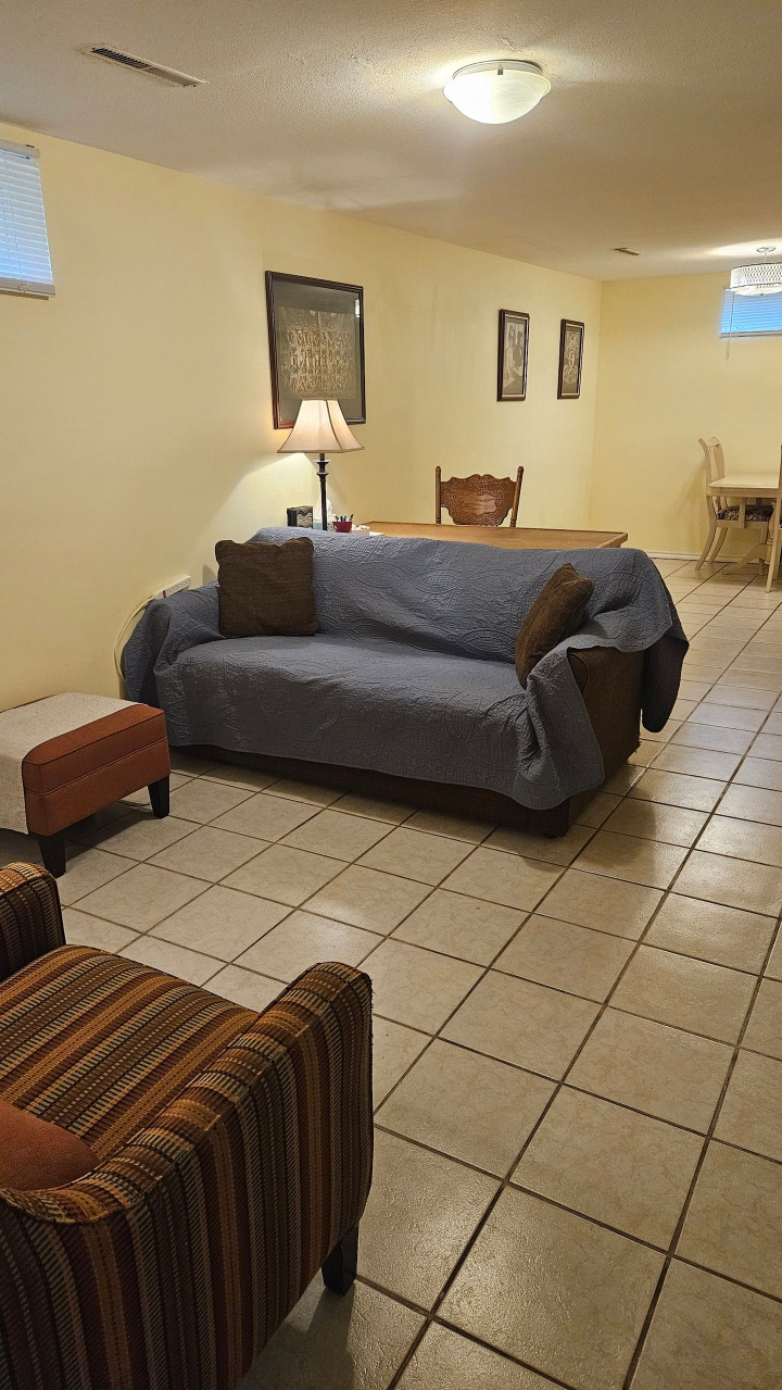 Clean & Cozy Basement Suite. - Prince Albert