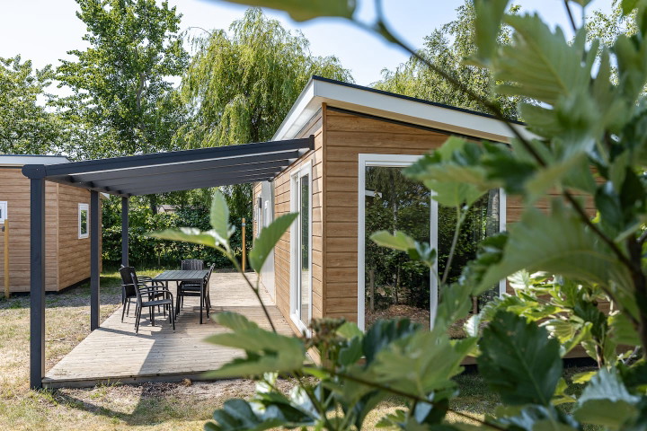 Spacious Chalet With Covered Terrace I Zeeland - Westenschouwen