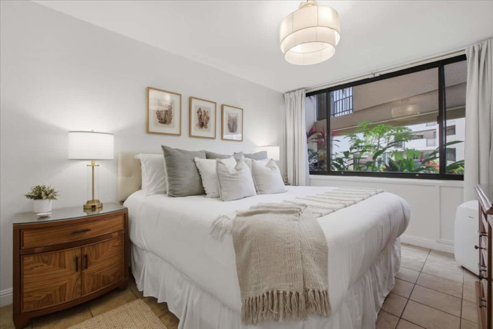 Renovated Coastal Retreat- Steps From The Beach - Wailea, HI